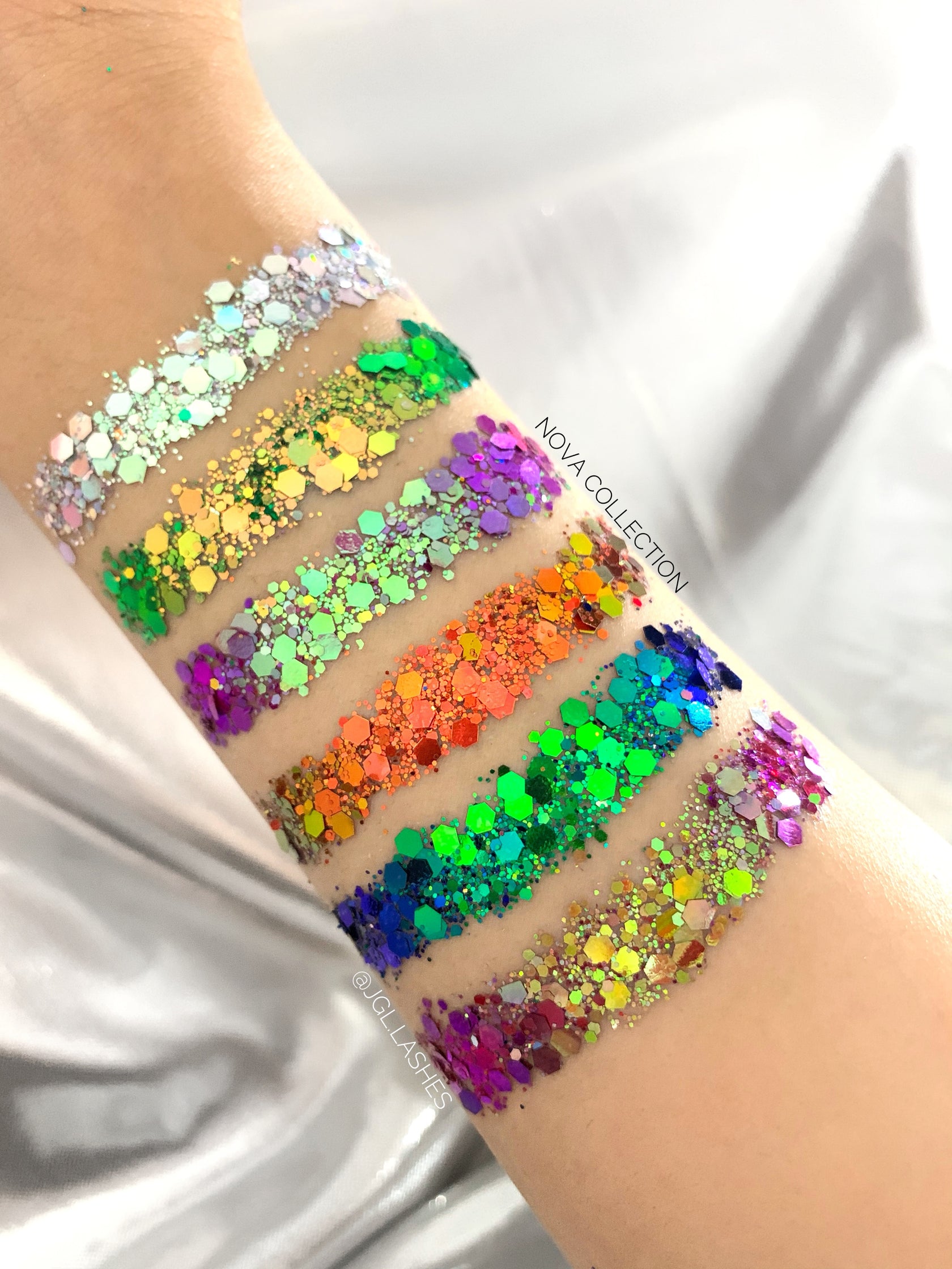Nova Collection. Glitter Multicromático – JGLashes